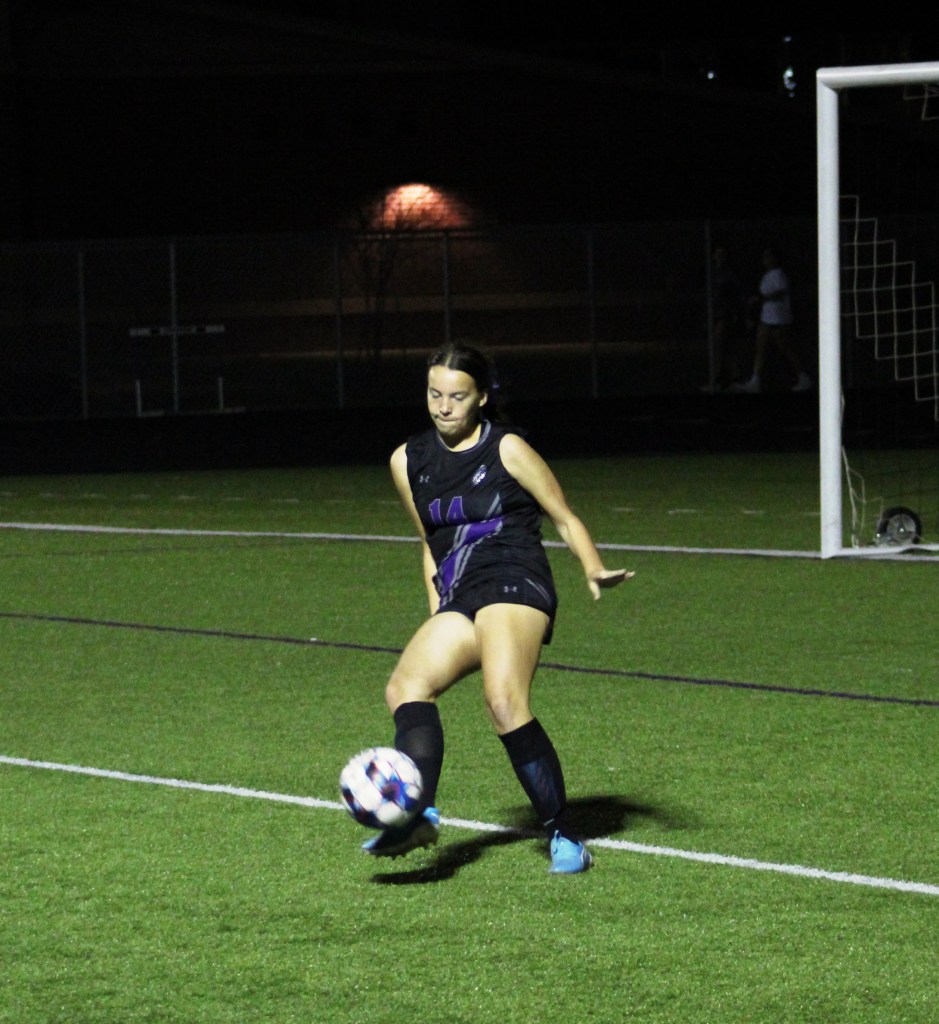 Texas HS Girls - Fulshear vs. Foster - Photo Gallery | Prep Soccer